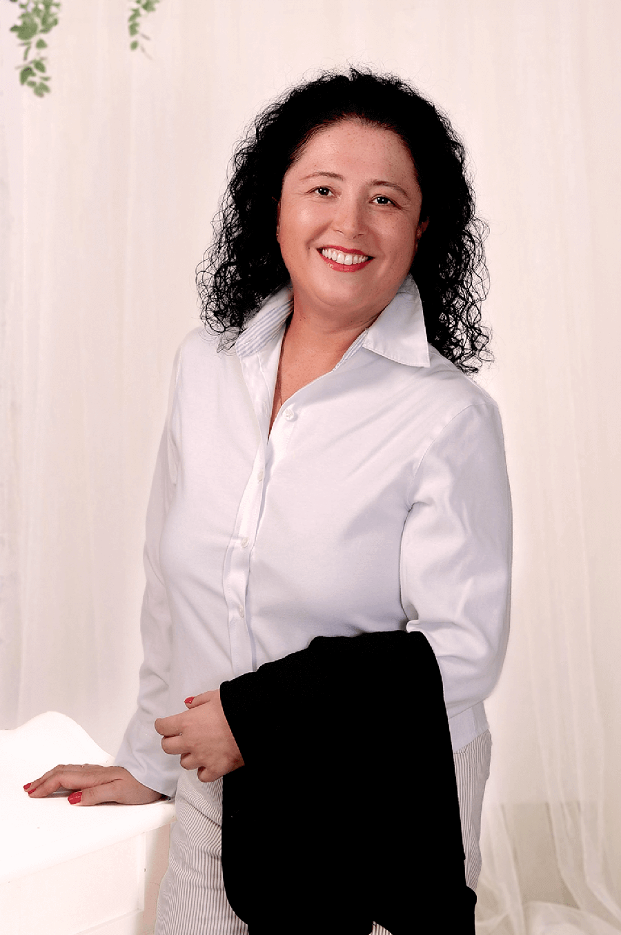 Ana Flores Serrano 🔴 Abogada en Sevilla ⚖️ Colegiada nº 10.740